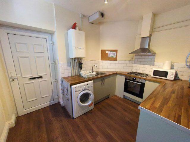 Flat A, 301 Upperthorpe