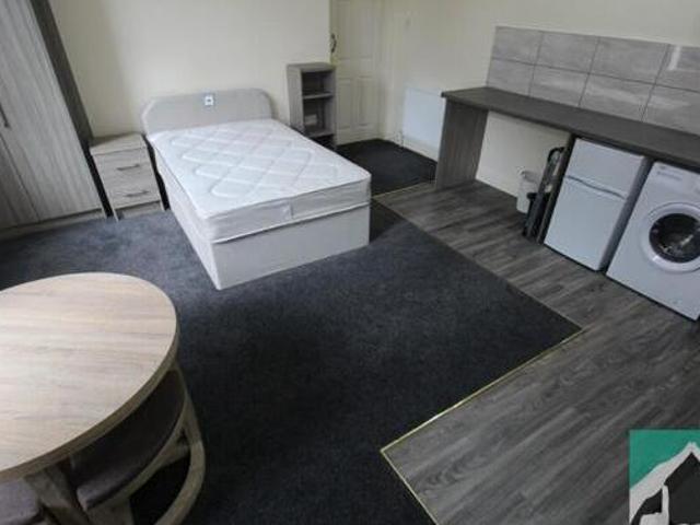 Flat A bristol Road, Birmingham, 1 Bedroom Flat