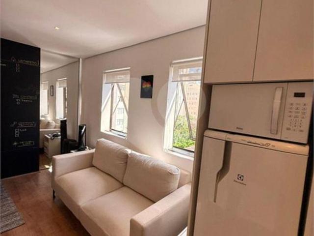 FLAT Á VENDA NA CONSOLAÇÃO 33m² / SP 1 DORMITÓRIO / 1 BANHEIRO / 1 VAGA DE GARAGEM