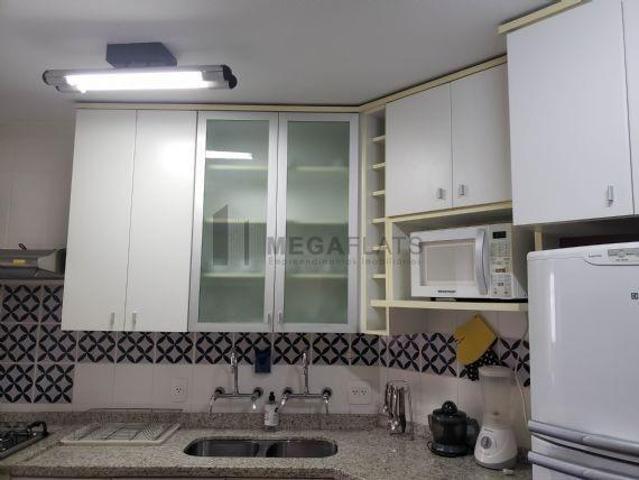 FLAT ALTO PADRÃO PARA LOCAÇÃO EM MOEMA!