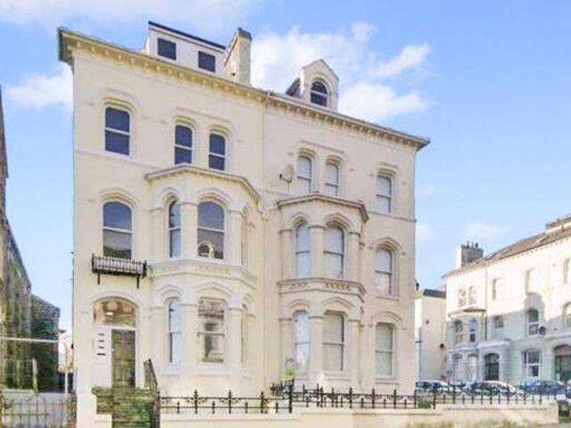Flat, Bucks Road, 2 Bedroom Flat