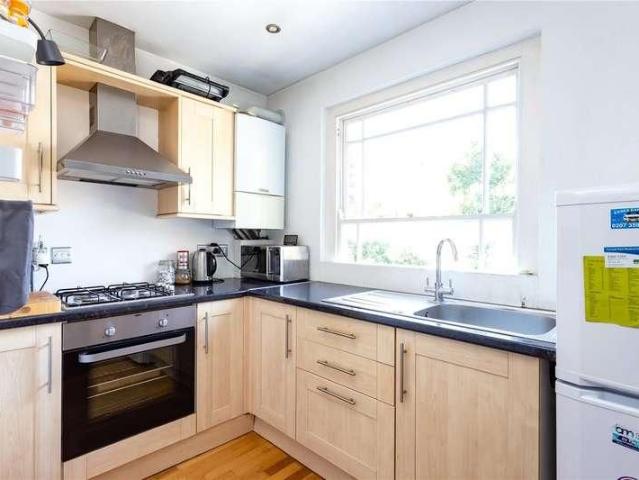 Flat B, Southgate Road, London, N1