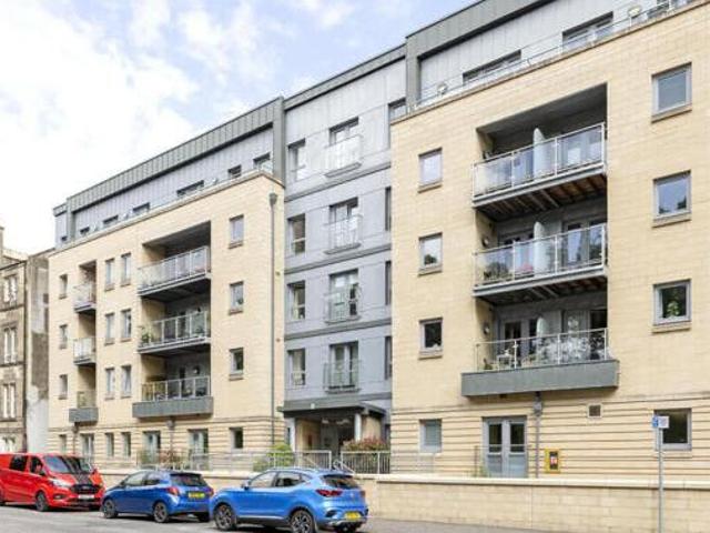 Flat Balcarres Street, Morningside, 1 Bedroom Retirement