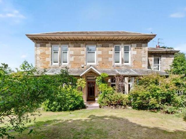 Flat, Bellevue Road, 3 Bedroom Apartment