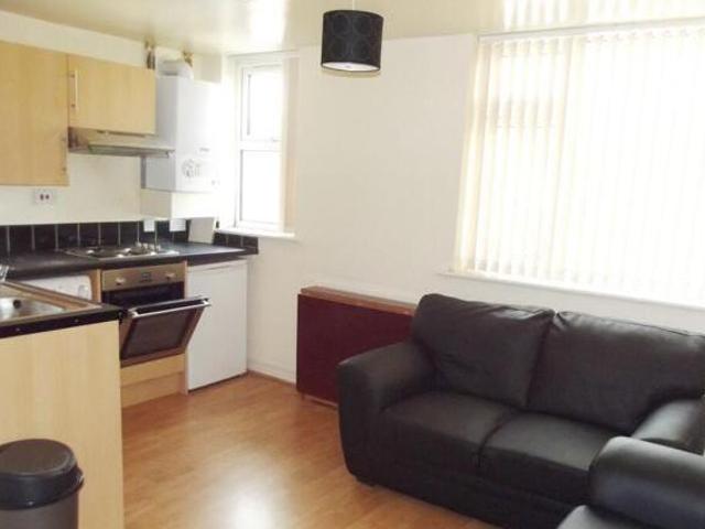 Flat, Birchfields Road, 1 Bedroom Flat