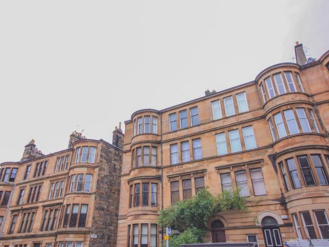Flat B/L, 12 Highburgh Road, Glasgow G12, 3 bed flat to rent, £1,450 pcm | PrimeLocation