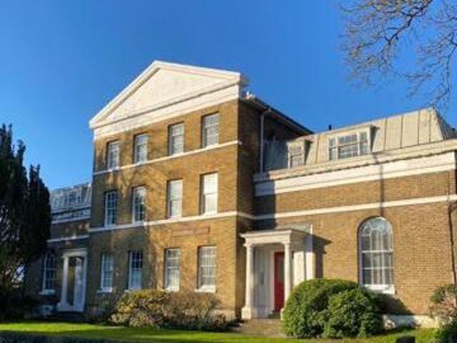 Flat,bolingbroke House, 3 Bedroom Flat