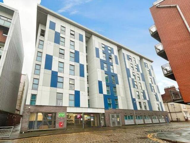 Flat, Bradshawgate, Studio Flat For