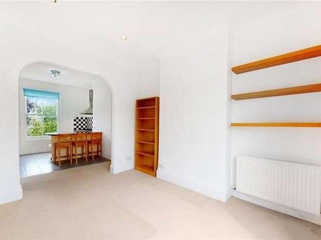 Flat C, Cromwell Avenue, Highgate, London, N6