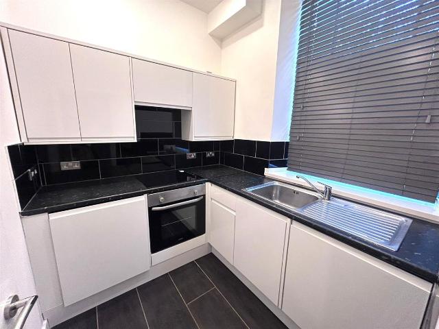 Flat C Regent House, North Street, Brighton BN1, 2 bed flat to rent, £1,750 pcm | PrimeLocation