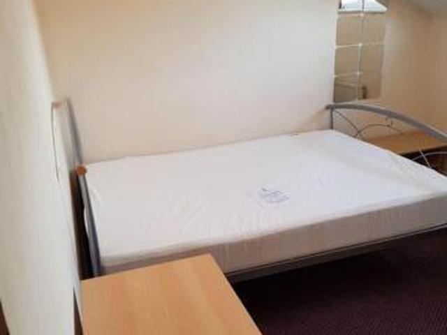 Flat, Clarendon Place, 2 Bedroom Flat