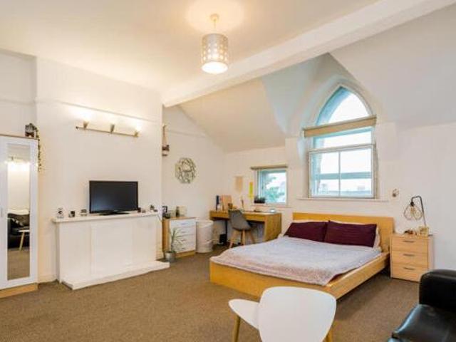 Flat, Clarendon Road, 1 Bedroom Flat