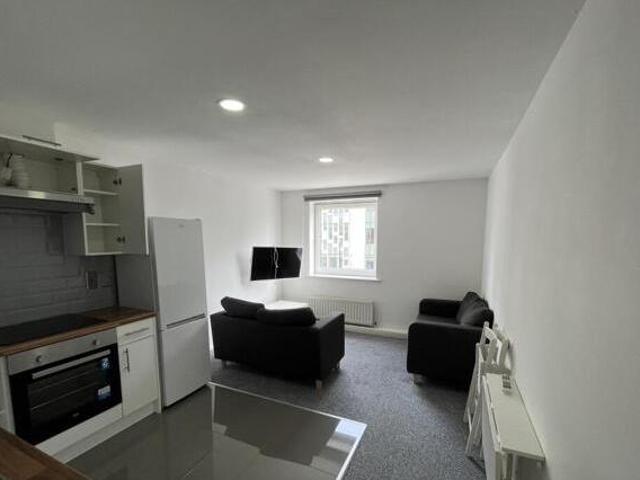 Flat, Clarendon Road, 2 Bedroom Flat