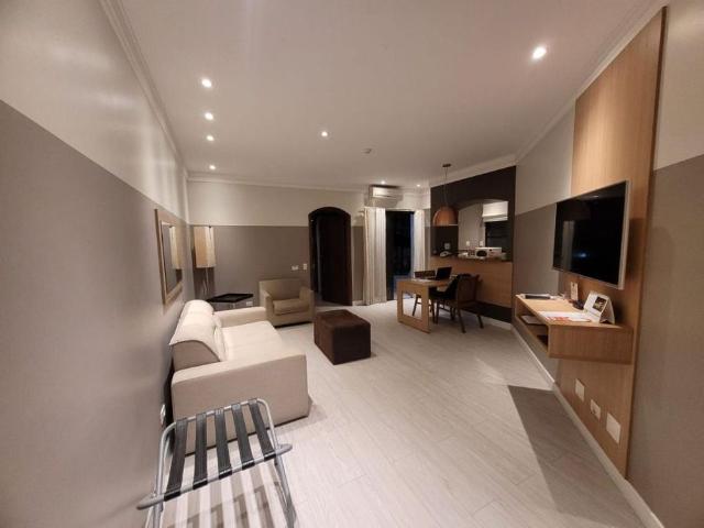 Flat com 1 dormitório, 90 m² venda por R$ 455.000,00 ou aluguel por R$ 4.700,02/mês Gonzaga Santos/SP