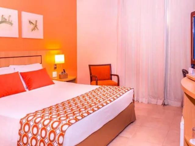 Flat com 1 Quarto e 1 banheiro à Venda, 26 m² por R$ 106.000