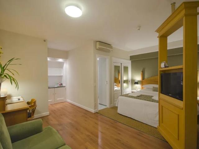 Flat com 1 Quarto e 1 banheiro à Venda, 28 m² por R$ 370.000
