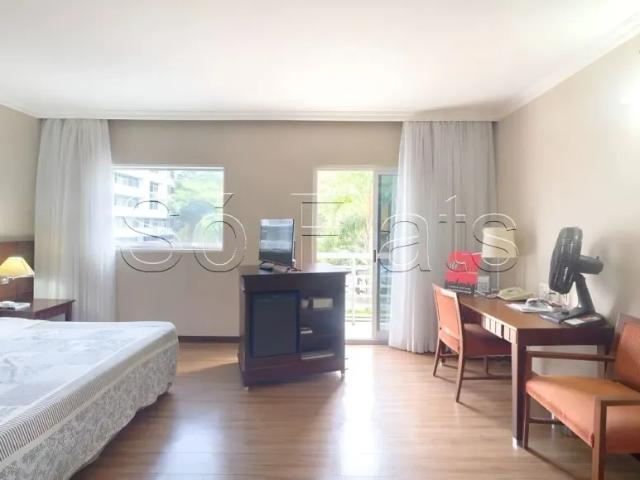 Flat com 1 Quarto e 1 banheiro para Alugar, 30 m² por R$ 2.400/Mês