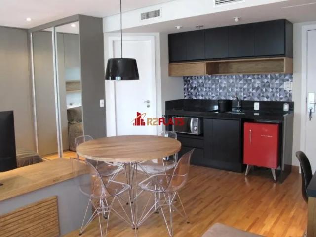 Flat com 1 Quarto e 1 banheiro para Alugar, 30 m² por R$ 3.400/Mês