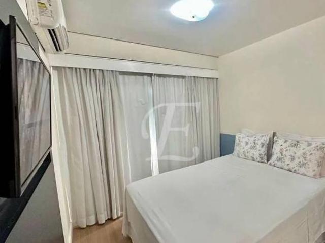 Flat com 1 suite, alugar, 35 m² 1 vaga, Varanda, Moema próximo ao Shopping Ibirapuera