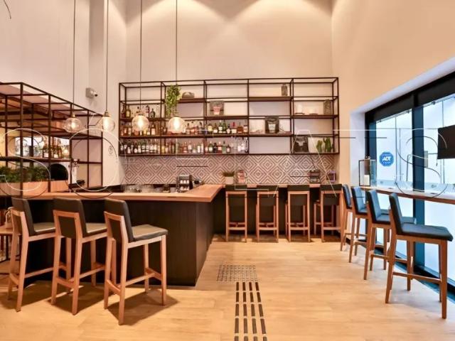 Flat com 2 dormitórios a 800m da Avenida Paulista Perfeita localização no Jardim Paulista