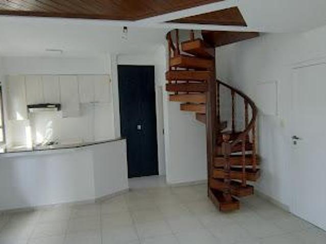 Flat com 2 dormitórios à venda, 70 m² por R$ 640.000,00 Ponta da Praia Santos/SP