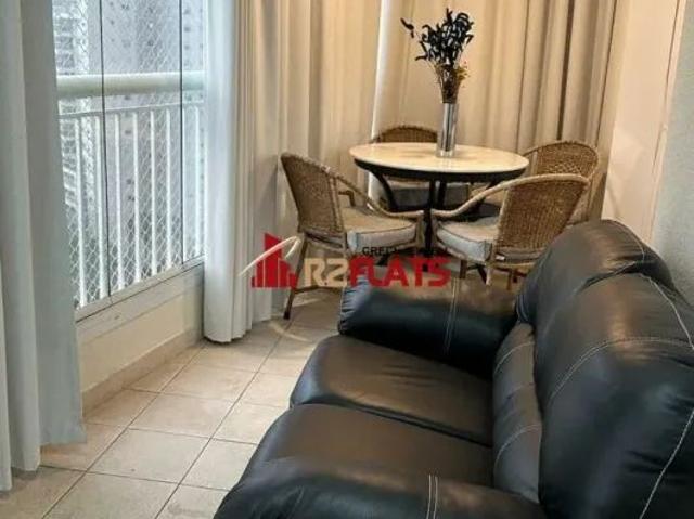 Flat com 2 Quartos para alugar, 75m² Brooklin