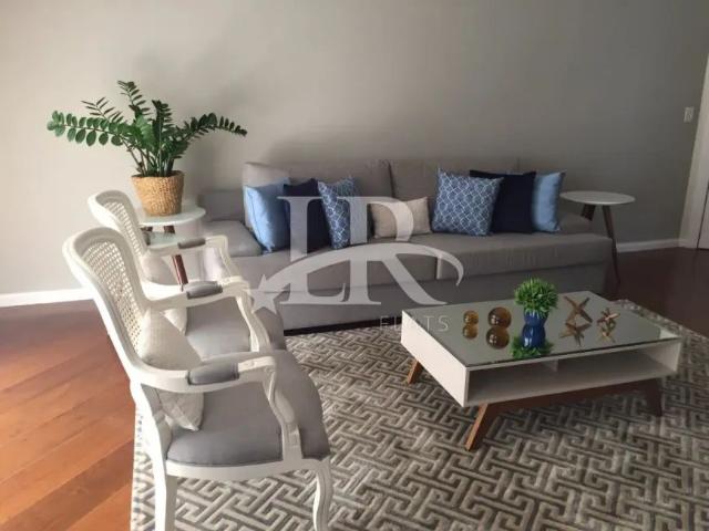 Flat com 3 Quartos para alugar, 120m² Moema