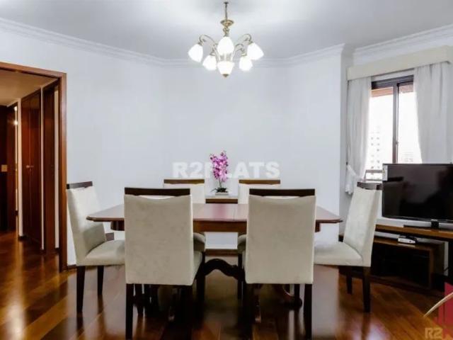 Flat com 3 Quartos para alugar, 130m² Moema
