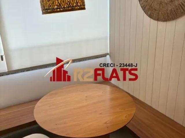 Flat com ótimo preço no bairro Vila Olímpia. Confira!