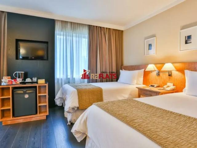 Flat com ótimo preço no bairro Cidade Monções. Confira!
