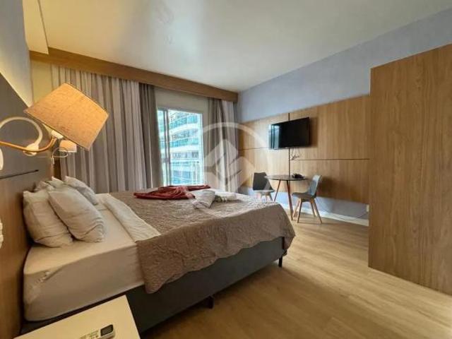 Flat com lazer completo, no Bairro da Pompéia em Santos