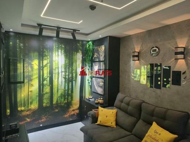 Flat com ótimo preço no bairro Campo Belo. Confira!