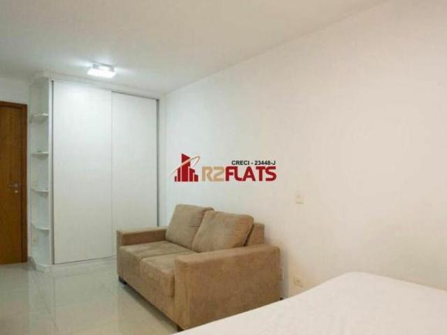 Flat com ótimo preço no bairro Campo Belo. Confira!