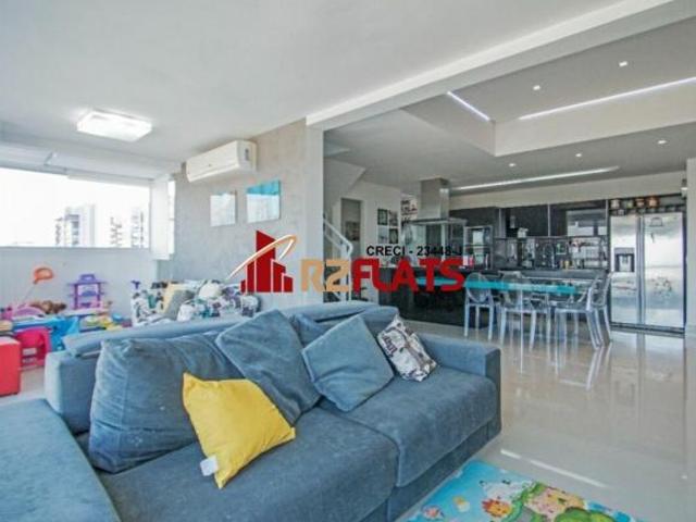 Flat com ótimo preço no bairro Campo Belo. Confira!
