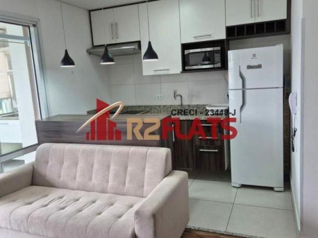Flat com ótimo preço no bairro Campo Belo. Confira!