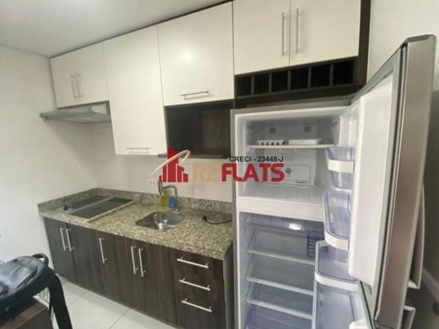 Flat com ótimo preço no bairro Campo Belo. Confira!