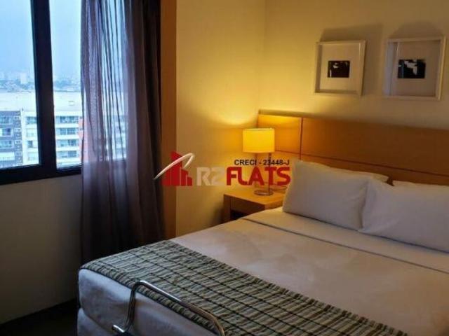 Flat com ótimo preço no bairro Campo Belo. Confira!