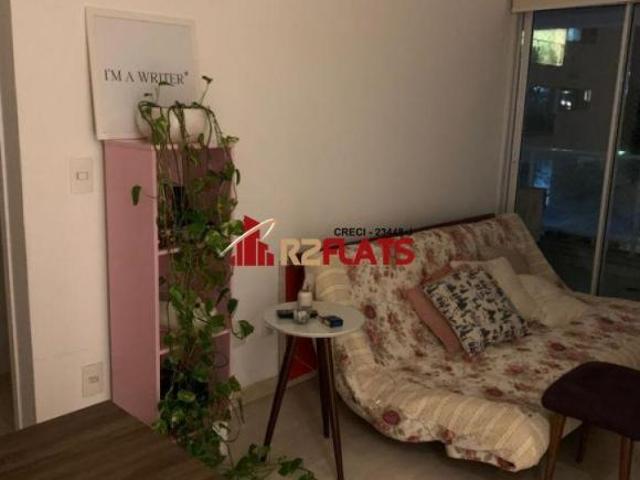 Flat com ótimo preço no bairro Campo Belo. Confira!