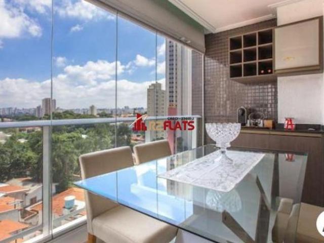 Flat com ótimo preço no bairro Campo Belo. Confira!