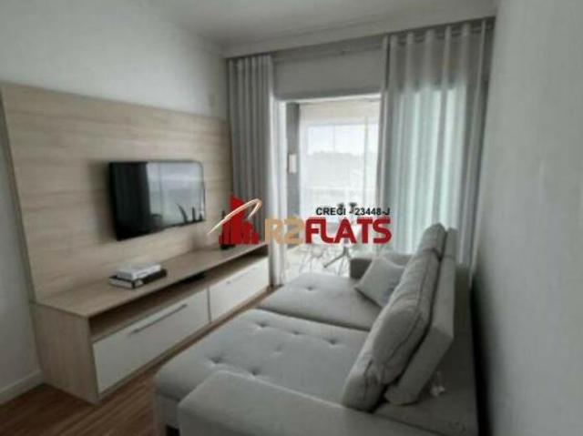 Flat com ótimo preço no bairro Campo Belo. Confira!