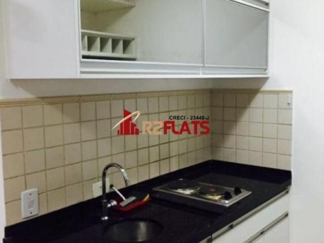 Flat com ótimo preço no bairro Campo Belo. Confira!