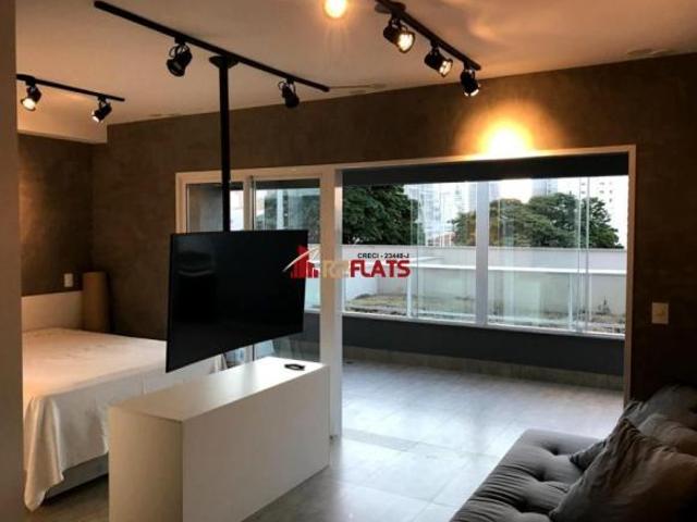 Flat com ótimo preço no bairro Campo Belo. Confira!