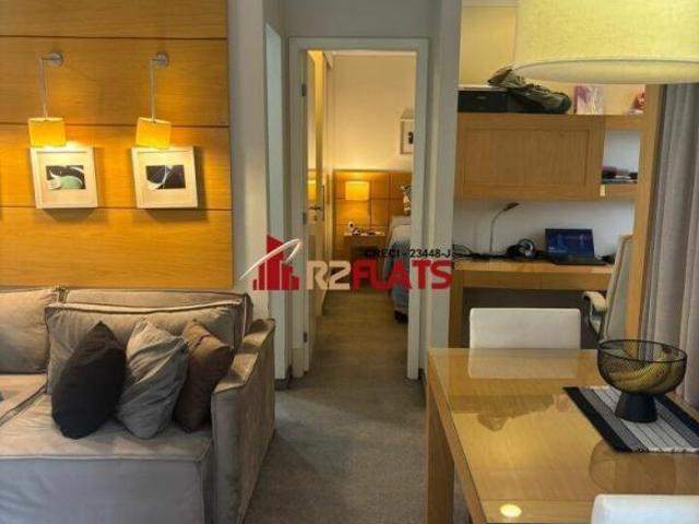 Flat com ótimo preço no bairro Campo Belo. Confira!