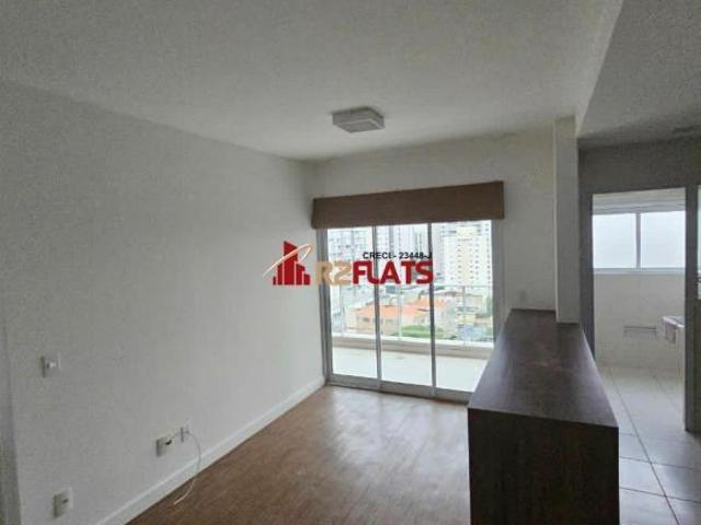 Flat com ótimo preço no bairro Campo Belo. Confira!