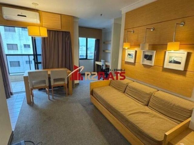 Flat com ótimo preço no bairro Campo Belo. Confira!
