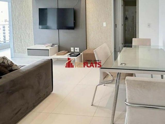 Flat com ótimo preço no bairro Campo Belo. Confira!