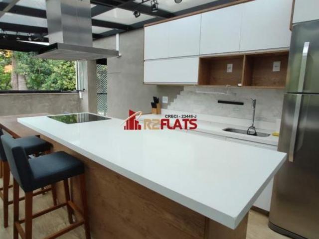 Flat com ótimo preço no bairro Campo Belo. Confira!