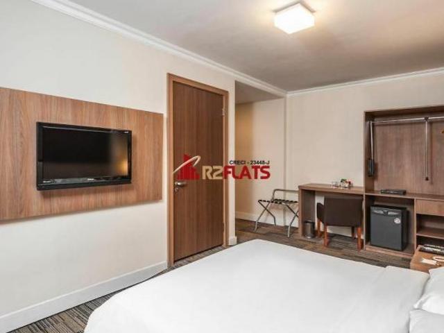Flat com ótimo preço no bairro Campo Belo. Confira!