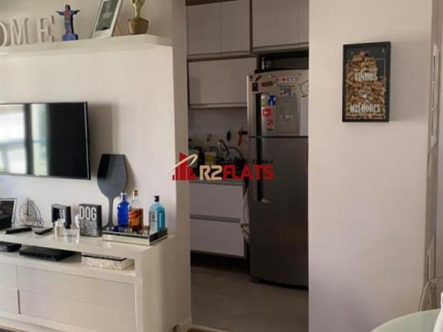 Flat com ótimo preço no bairro Campo Belo. Confira!