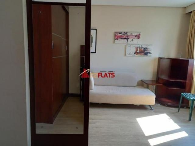 Flat com ótimo preço no bairro Chácara Santo Antônio. Confira!